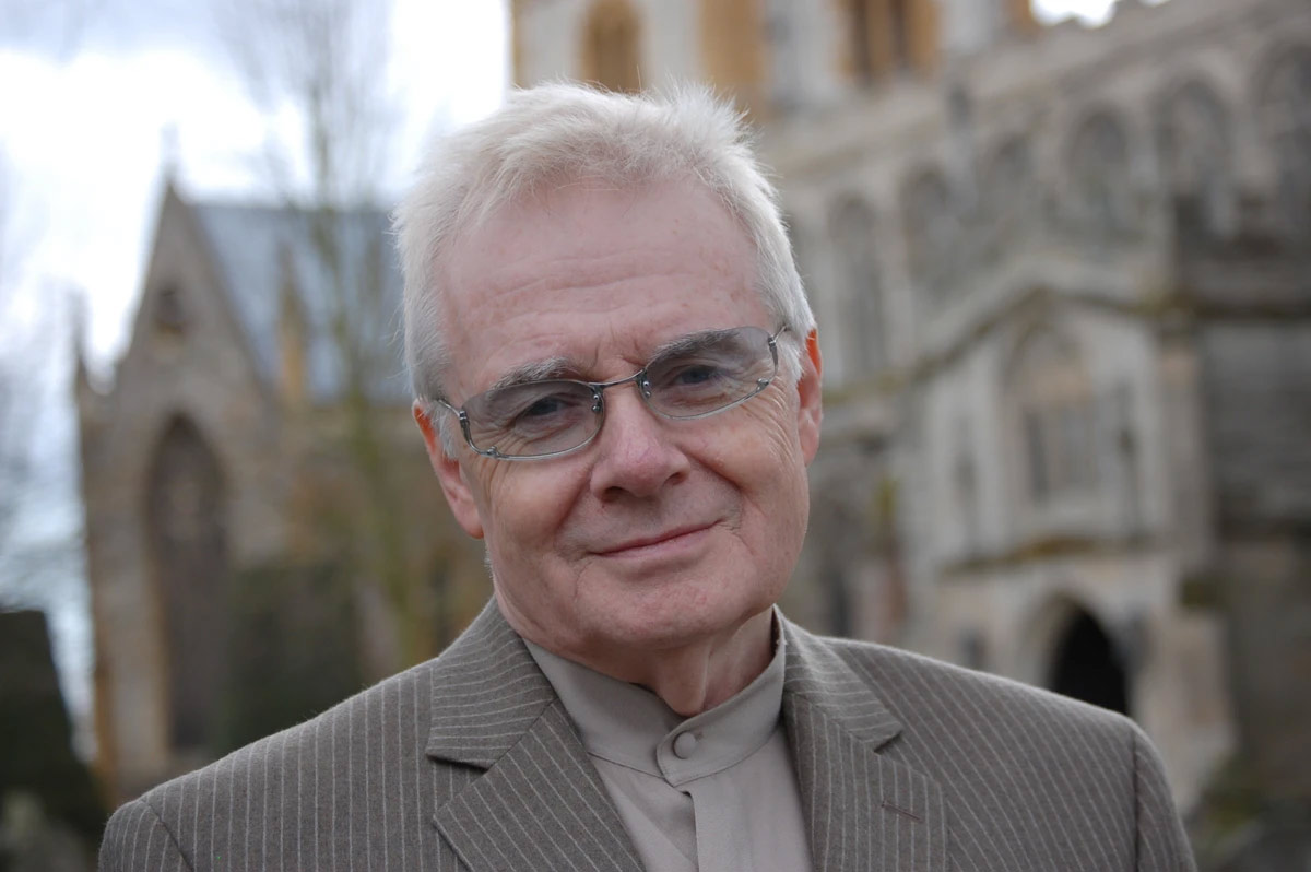 Bio – TO BE OR NOT TO BE… OPENED?